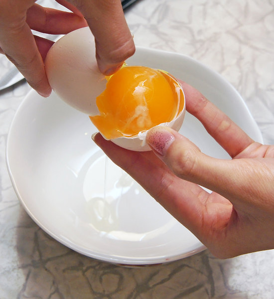 Egg Whites vs. Whole Eggs | POPSUGAR Fitness Egg Whites vs. Whole Eggs | POPSUGAR Fitness